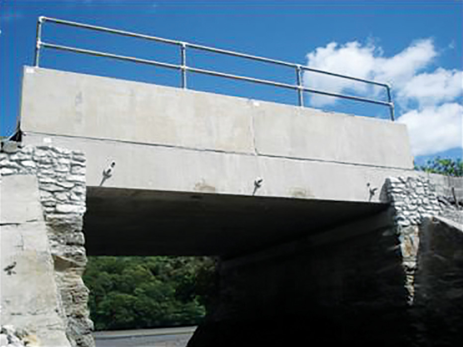 Woodgate Underbridge - Crouch Waterfall